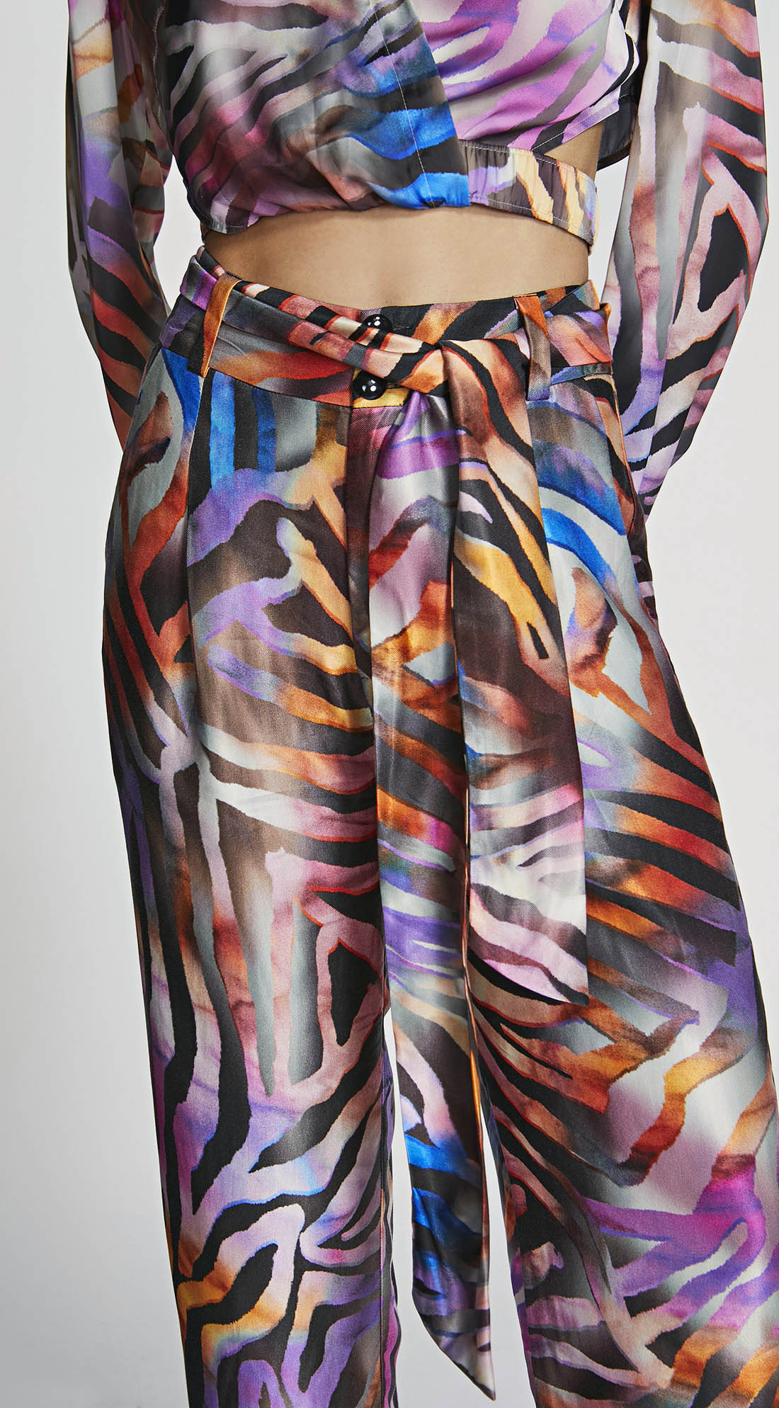 Calca Morena Rosa Pantalona Cós Alto Com Botão Roxo