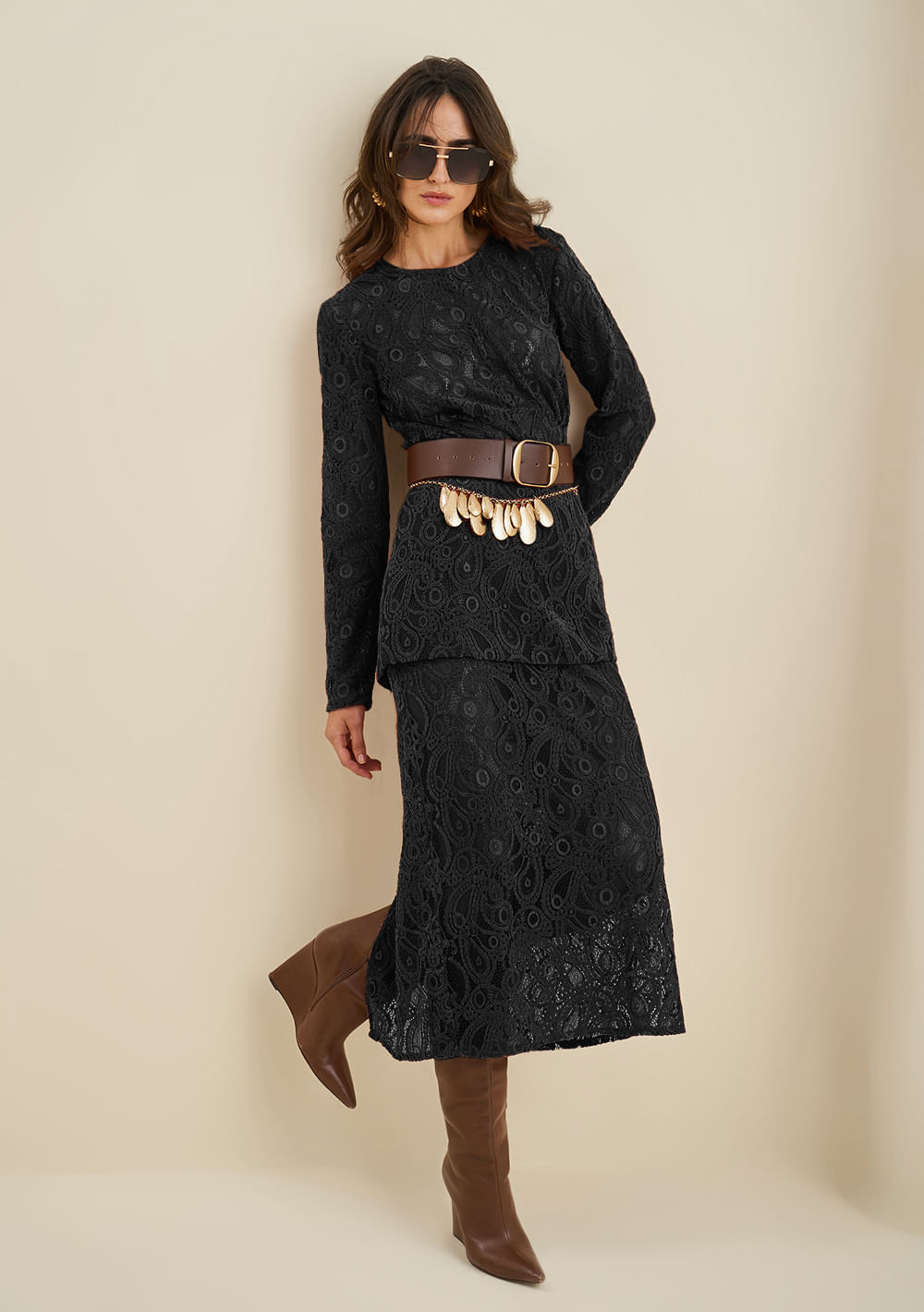 Saia Morena Rosa Reta Média Midi Preto